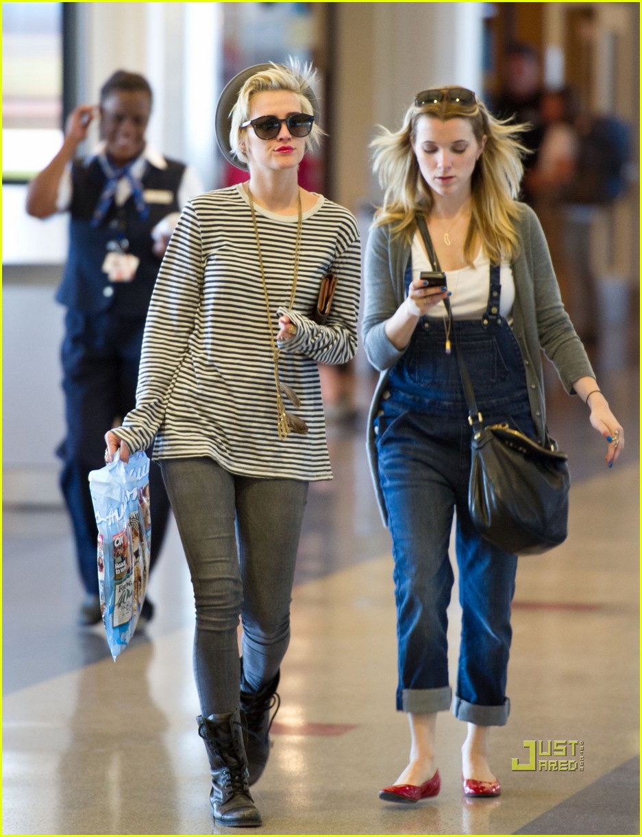 Ashlee Simpson: Tween Fashion Line with Jessica!: Photo 2548658 | 00 ...