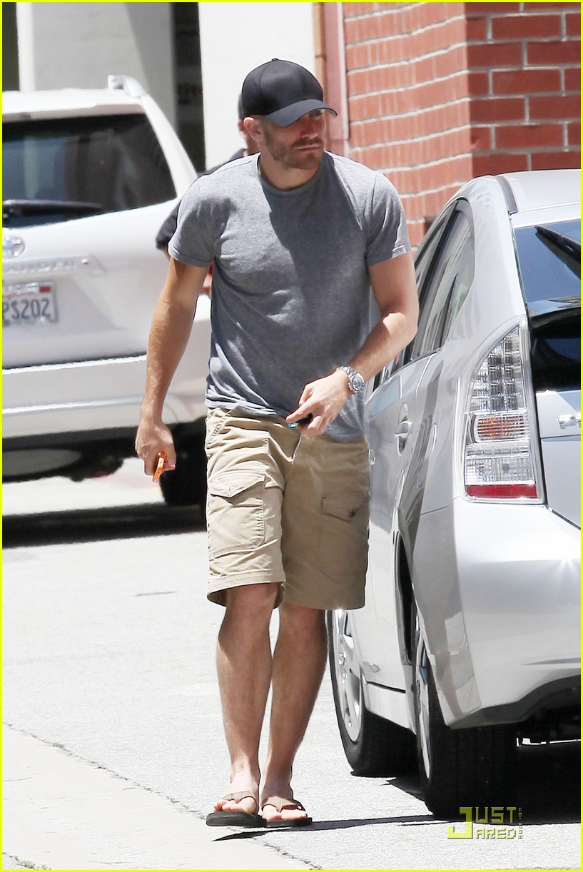 Jake Gyllenhaal: 'End of Watch' with Anna Kendrick: Photo 2555114 ...