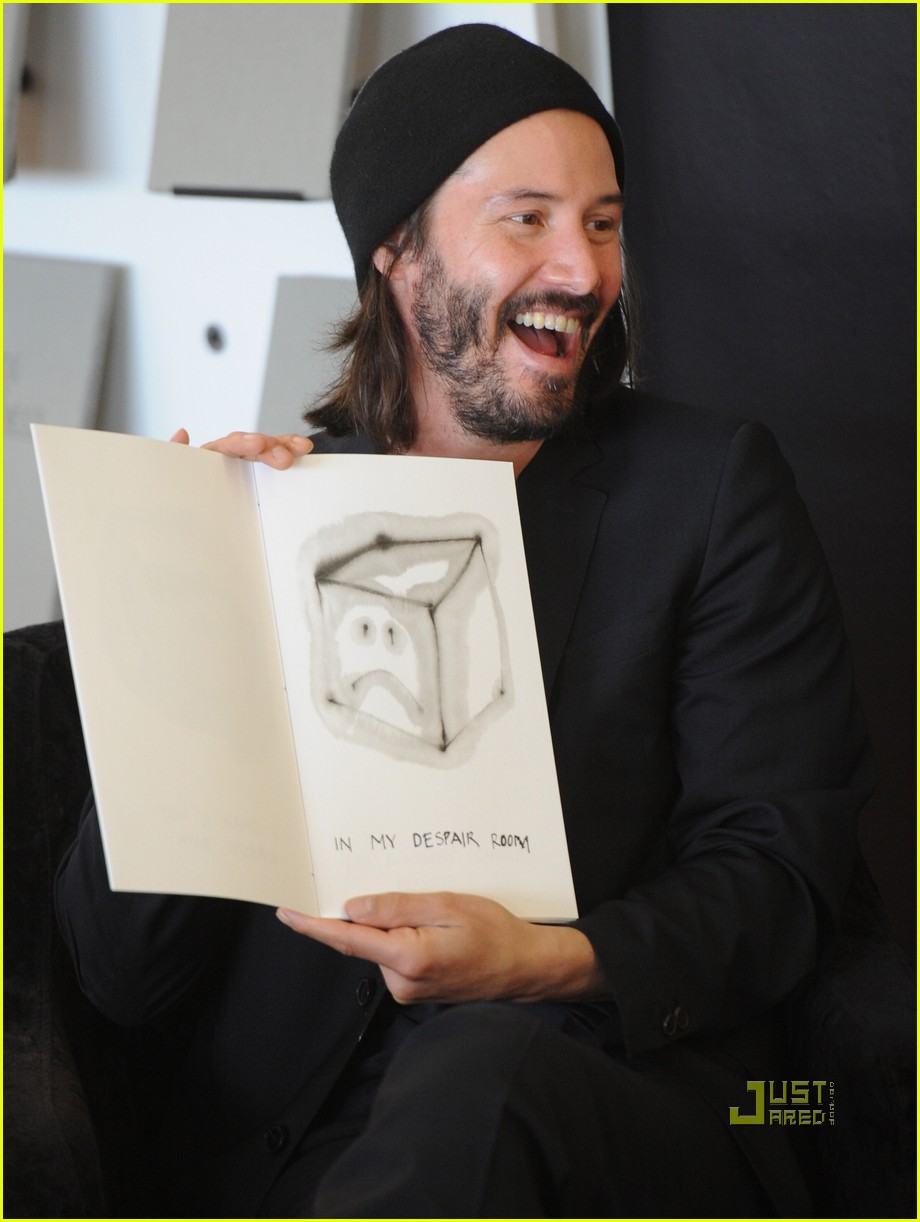Keanu Reeves: 'Ode to Happiness' Book Signing!: Photo 2553950 | Keanu ...