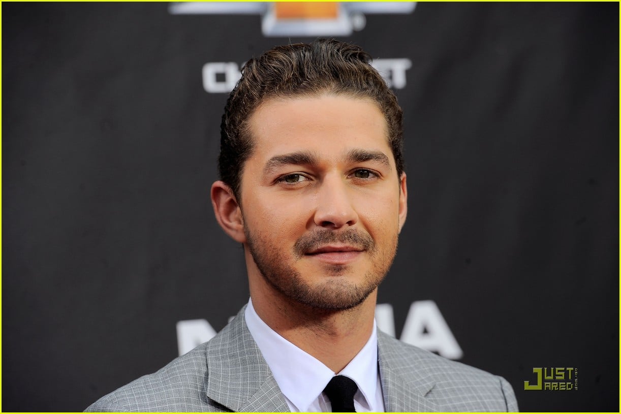 Shia LaBeouf Premieres 'Transformers' in NYC: Photo 2556150 | Karolyn ...