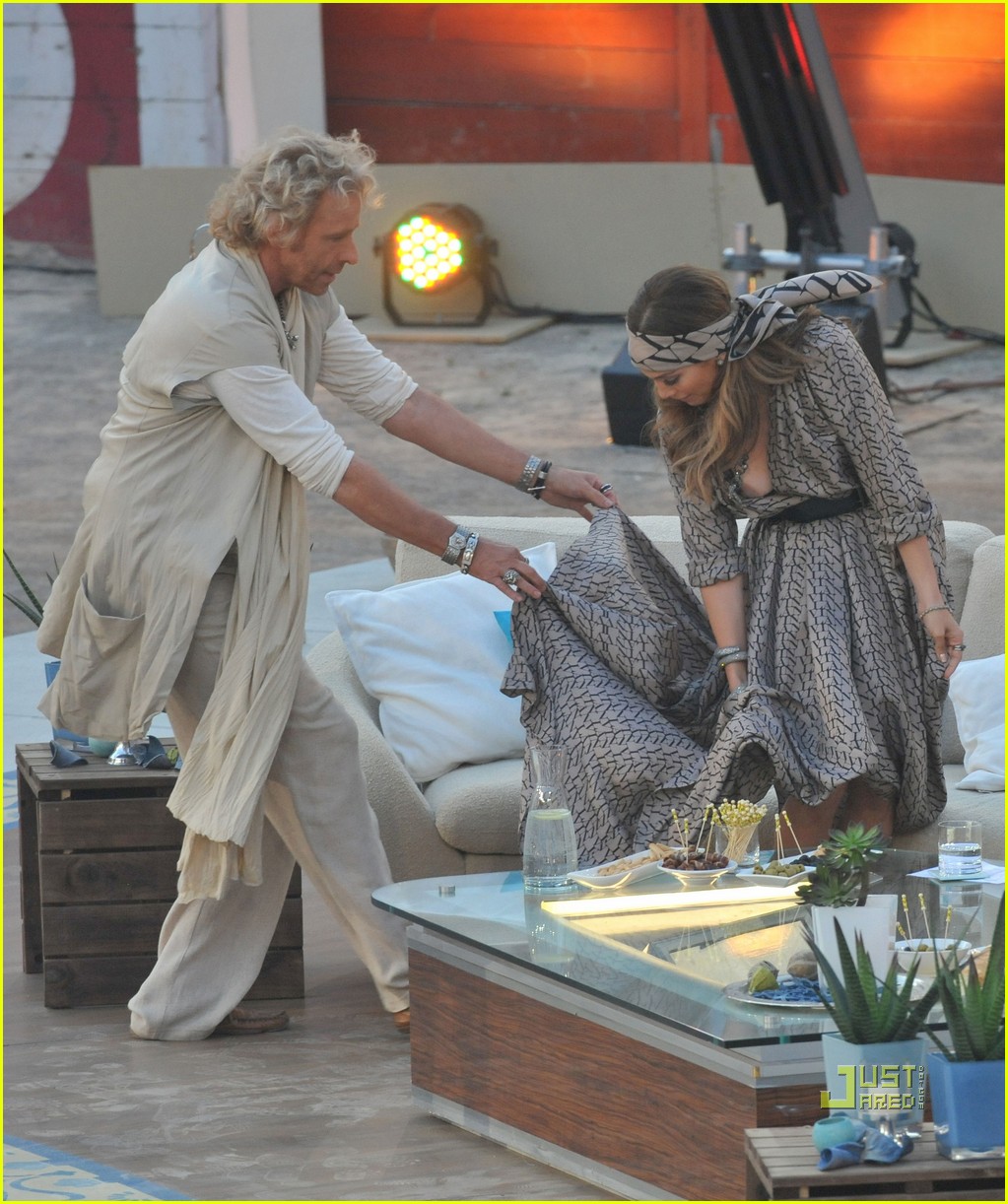 Jennifer Lopez: Wardrobe Malfunction was Clothing Tape!: Photo 2553968 ...