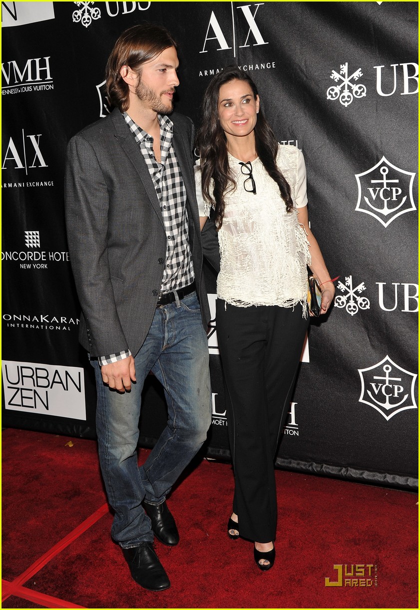 Demi Moore: Apple Awards with Ashton Kutcher!: Photo 2551402 | Ashton ...