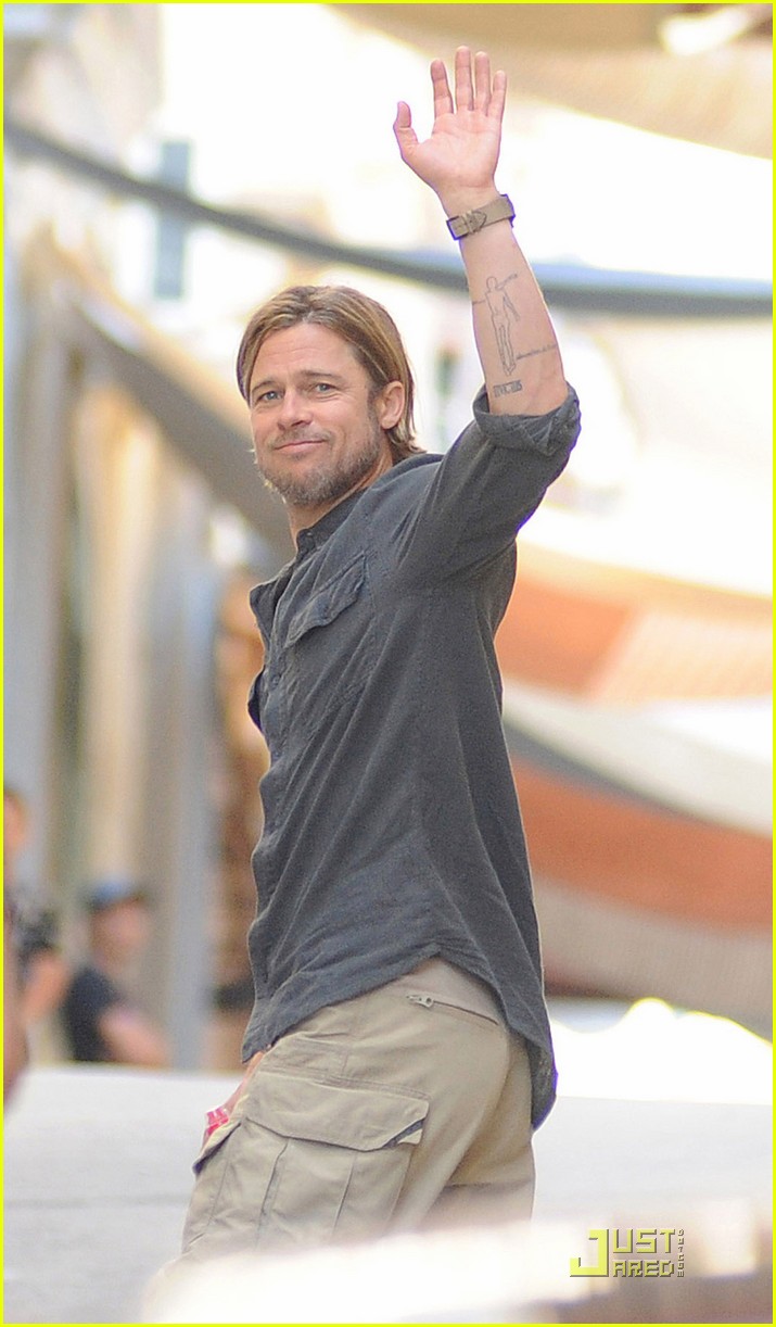Brad Pitt: 'World War Z' Set!: Photo 2552691 | Brad Pitt Photos | Just ...