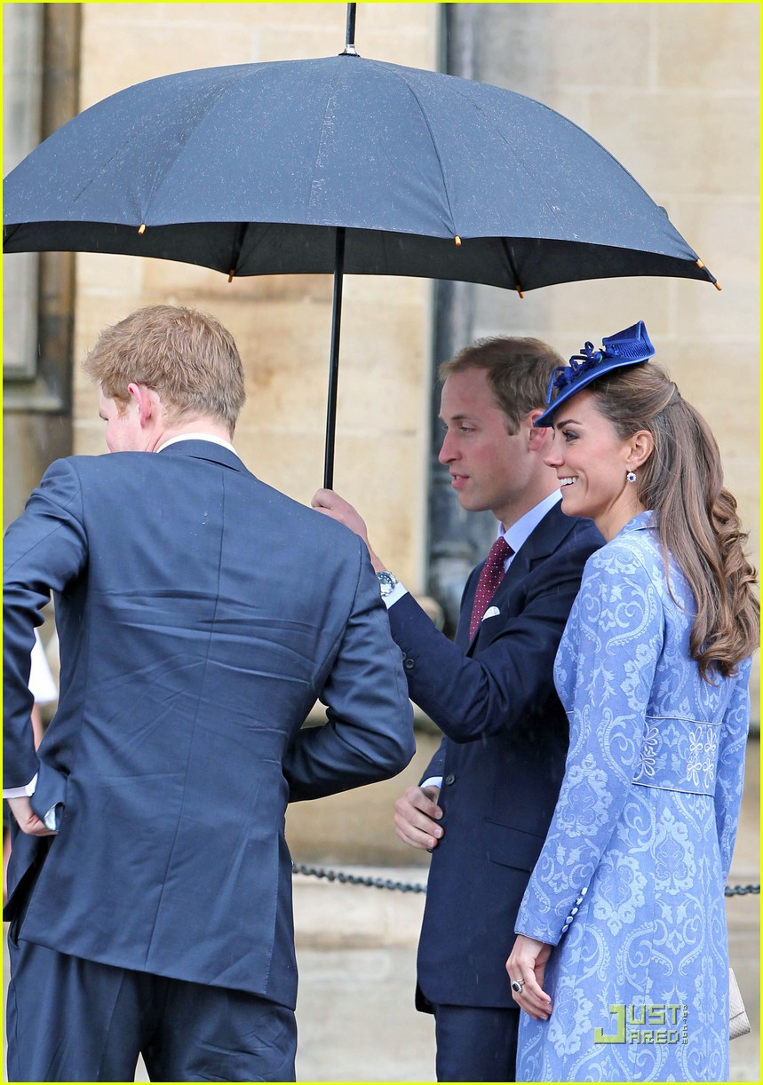 Prince William & Kate: Sunday Church with Prince Harry!: Photo 2551783 ...