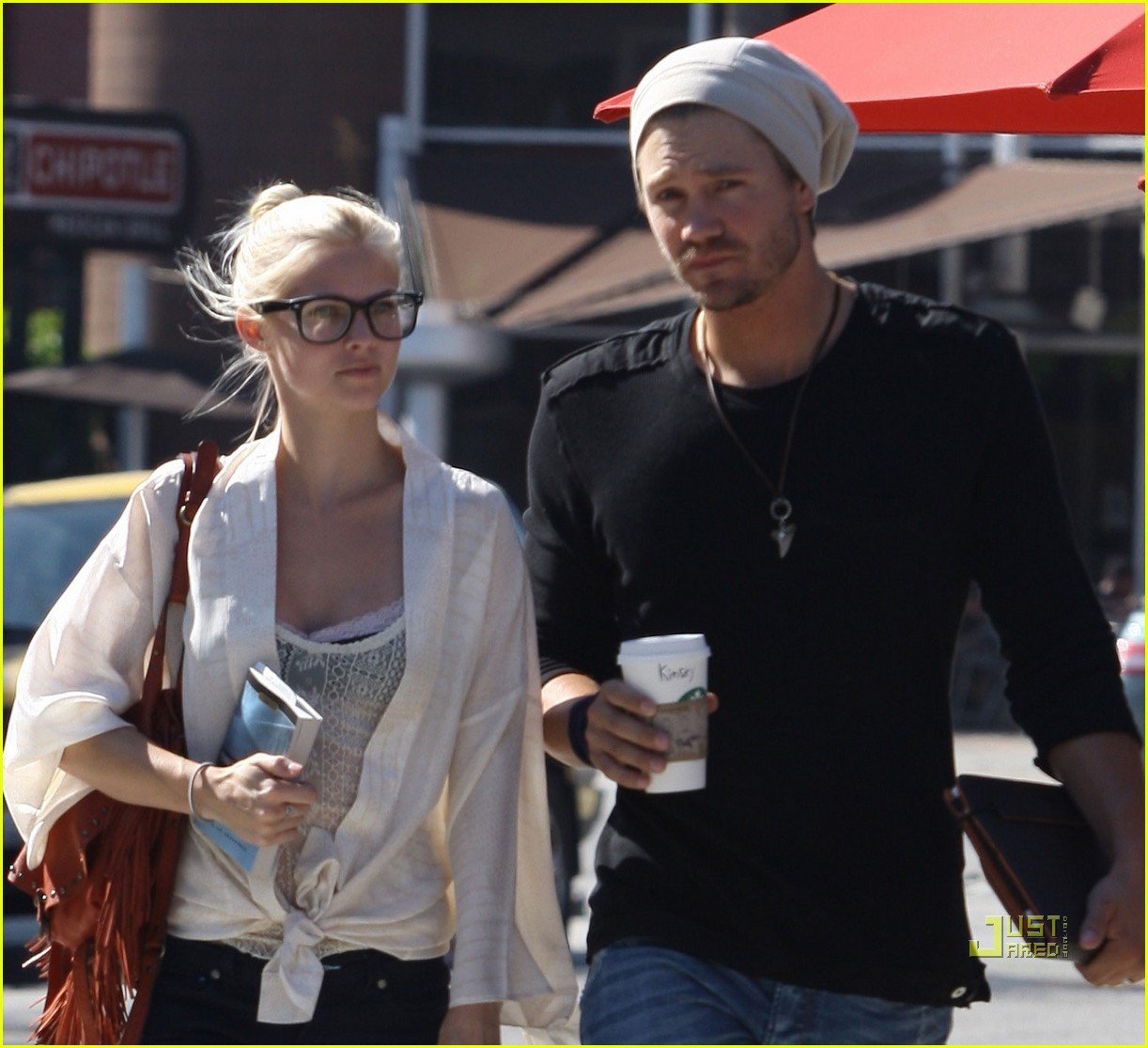 Chad Michael Murray & Kenzie Dalton: Starbucks Stop: Photo 2560062 ...