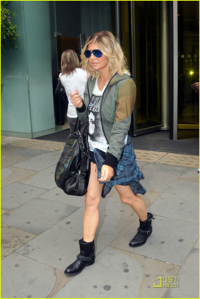 Fergie: Leaving London!: Photo 2557428 | Fergie Photos | Just Jared ...