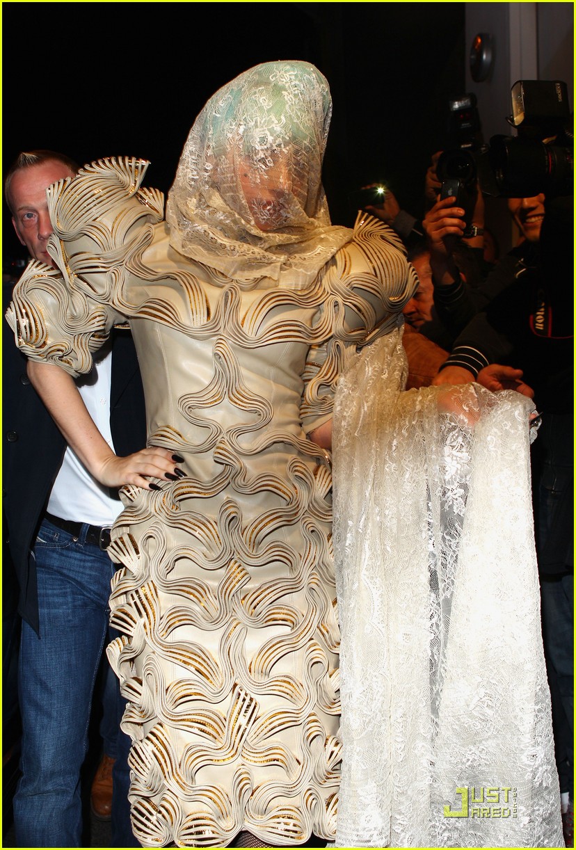 Lady Gaga: Club Hopping in Sydney!: Photo 2559843 | Lady Gaga Photos ...