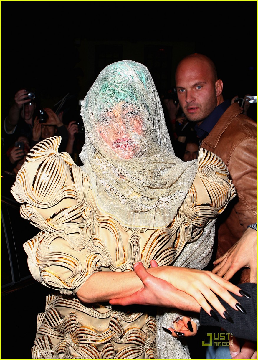 Lady Gaga: Club Hopping in Sydney!: Photo 2559852 | Lady Gaga Photos ...