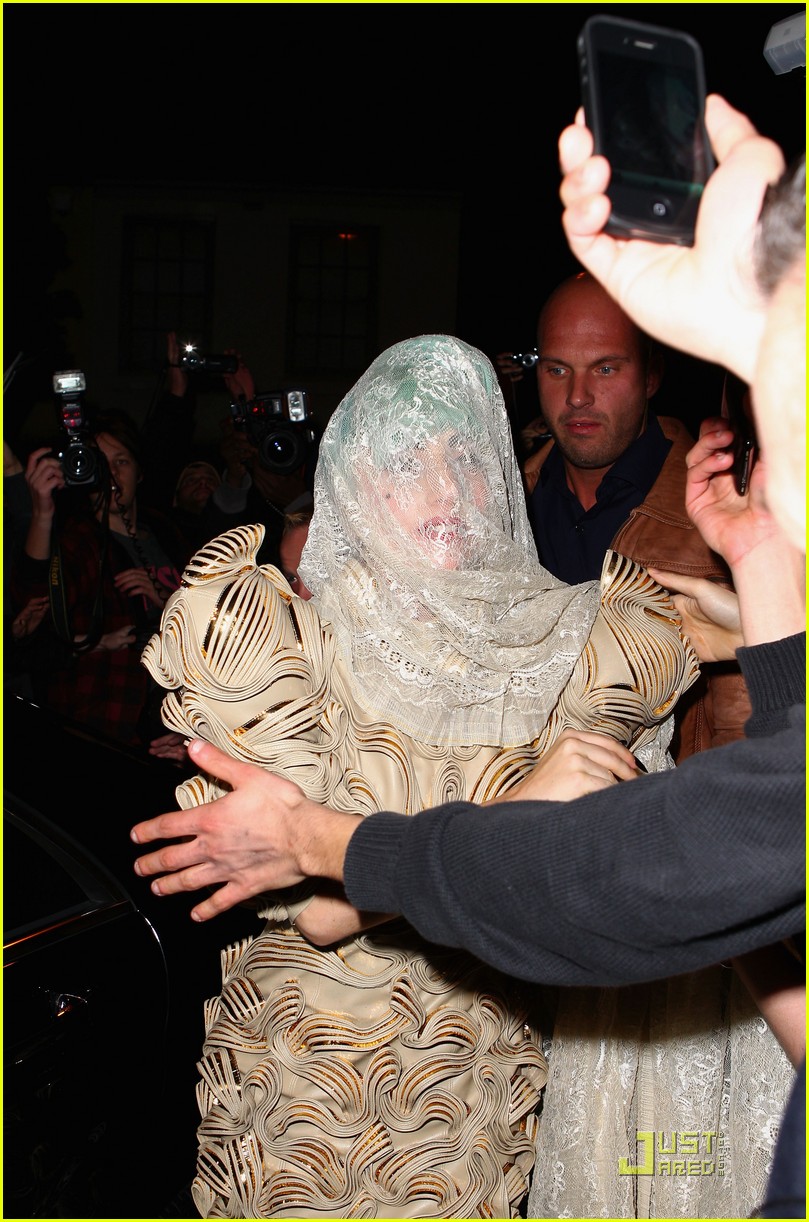 Lady Gaga: Club Hopping in Sydney!: Photo 2559857 | Lady Gaga Photos ...