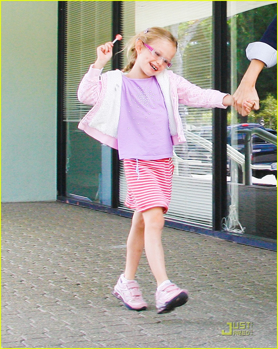 Jennifer Garner & Violet: Lollipop, Lollipop!: Photo 2564975 | Ben ...