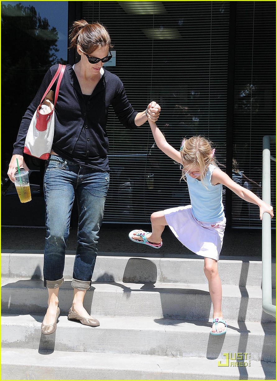 Jennifer Garner: Swim Class with Violet & Seraphina: Photo 2561101 ...