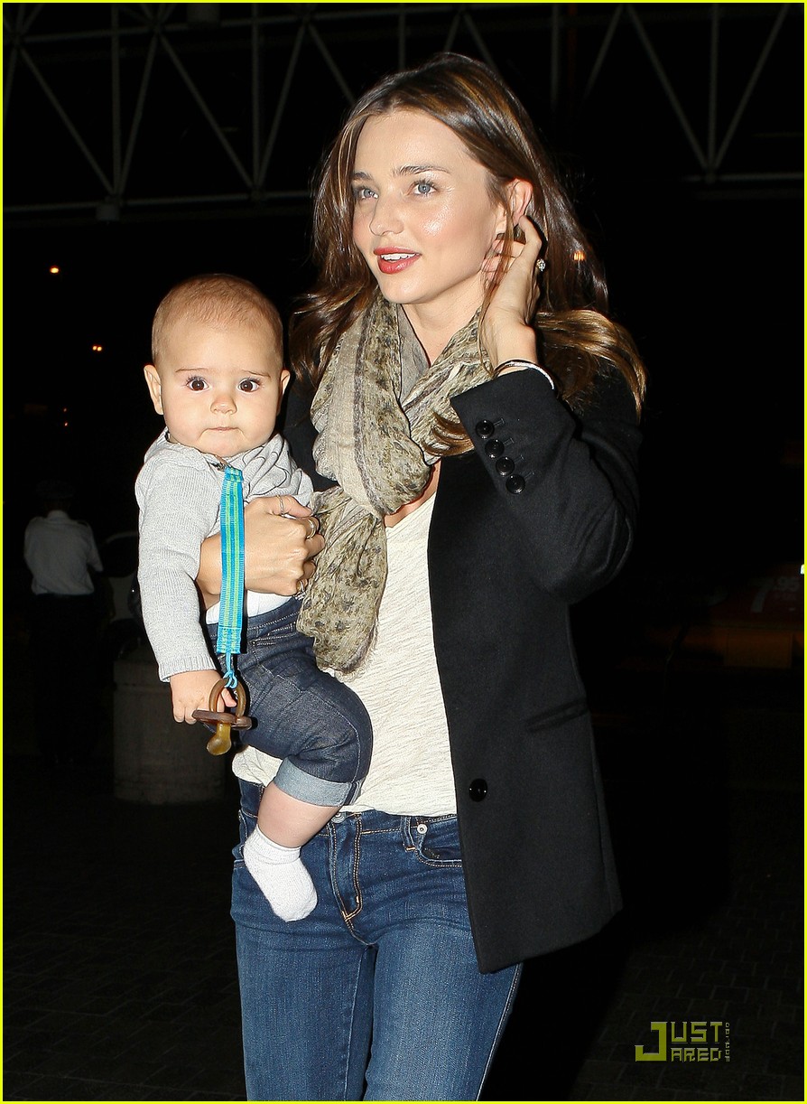 Miranda Kerr Leaves Los Angeles with Flynn: Photo 2563840 | Celebrity ...