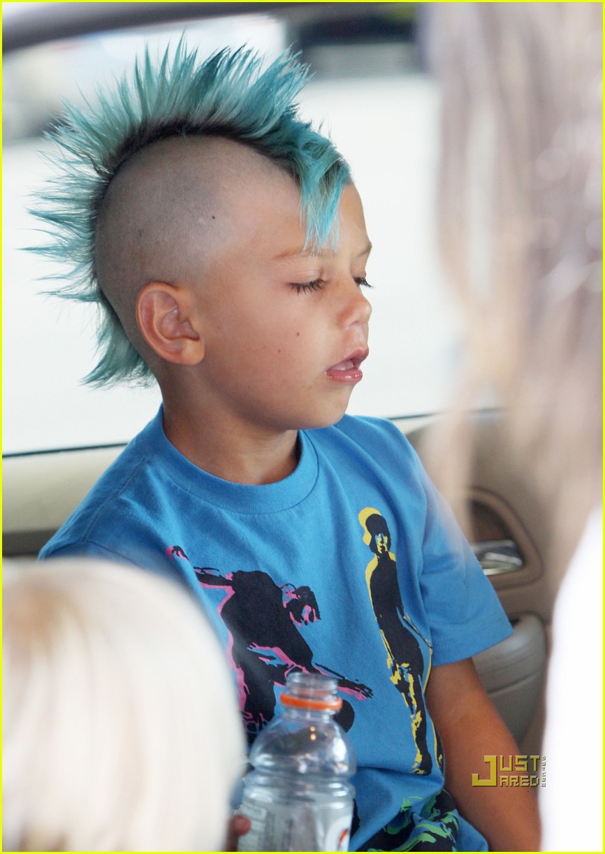 Kingston Rossdale: Blue Mohawk!: Photo 2557509 | Celebrity Babies ...