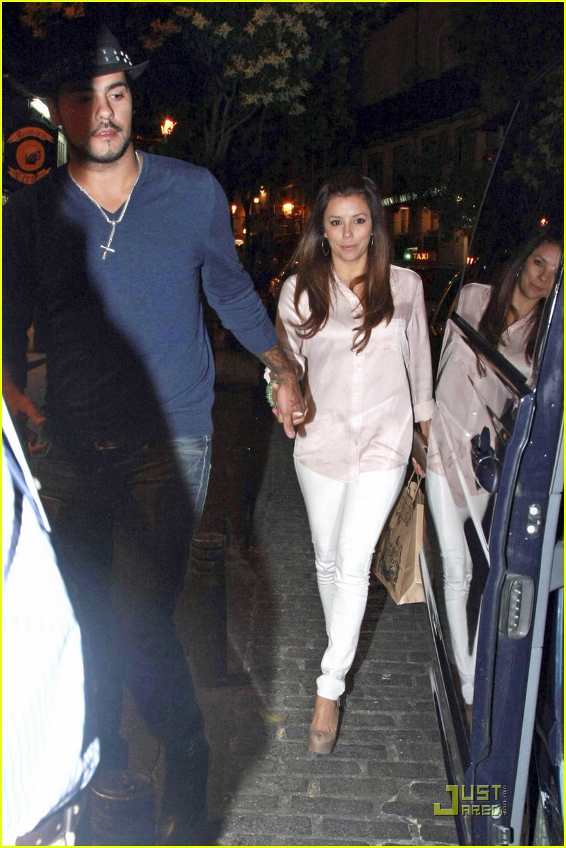 Eva Longoria & Eduardo Cruz: Dinner with Penelope Cruz!: Photo 2557021 ...