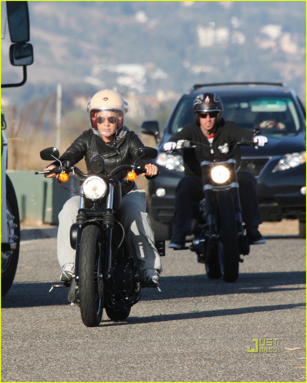 Pink & Carey Hart: Motorcycle Mates: Photo 2563896 | Carey Hart, Pink ...