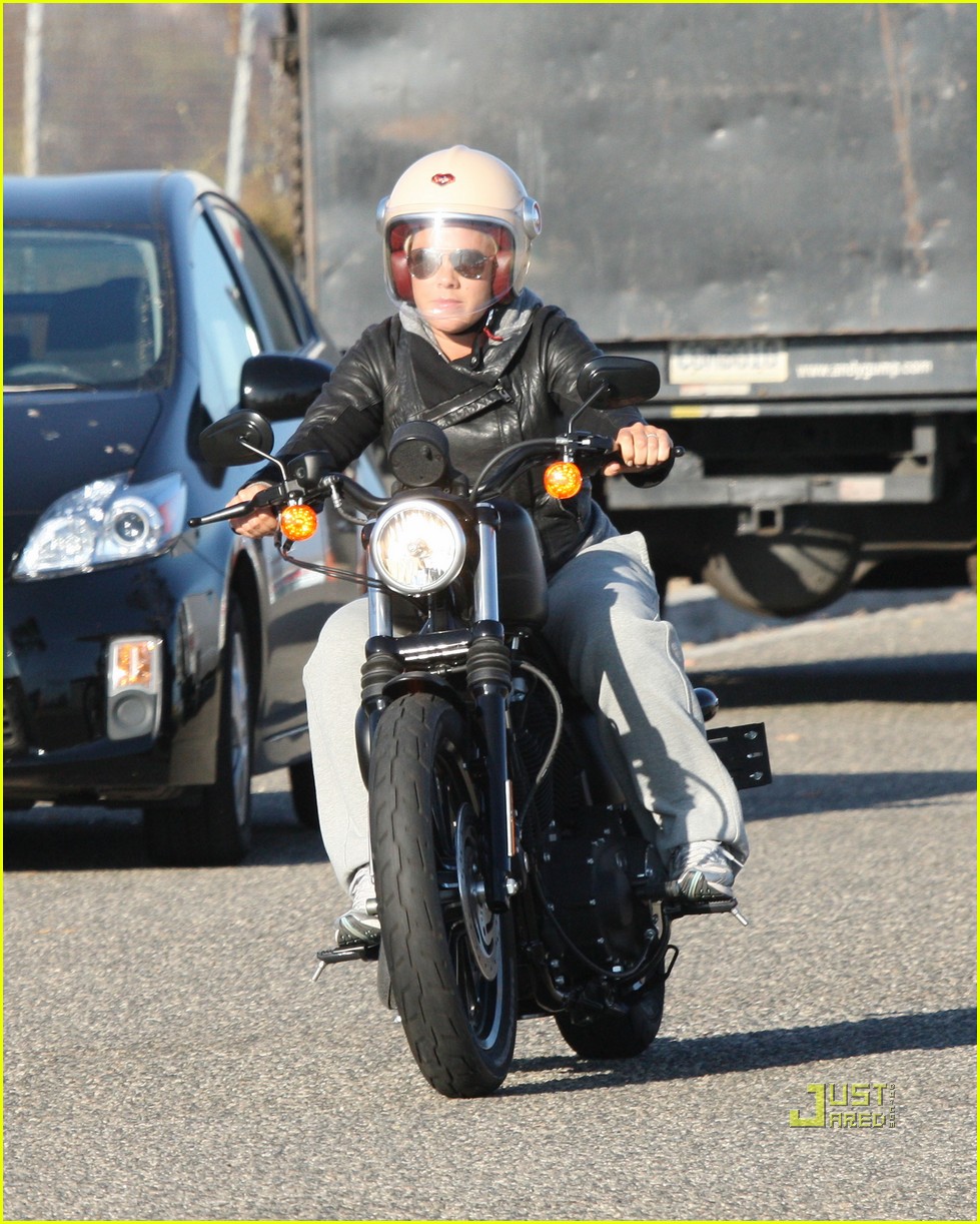 Pink & Carey Hart: Motorcycle Mates: Photo 2563898 | Carey Hart, Pink ...