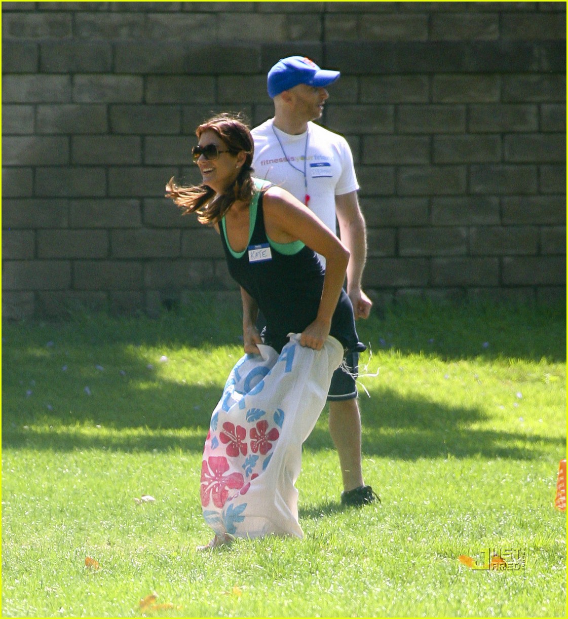 Kate Walsh: Squirt Gun Fight with Friends!: Photo 2563337 | Kate Walsh ...