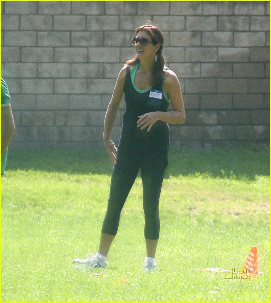 Kate Walsh: Squirt Gun Fight with Friends!: Photo 2563348 | Kate Walsh ...