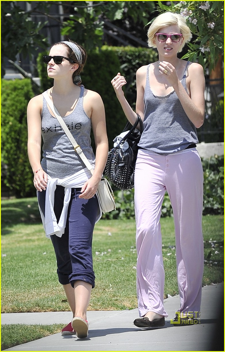 Emma Watson: Let's Go to the Movies!: Photo 2565277 | Emma Watson ...