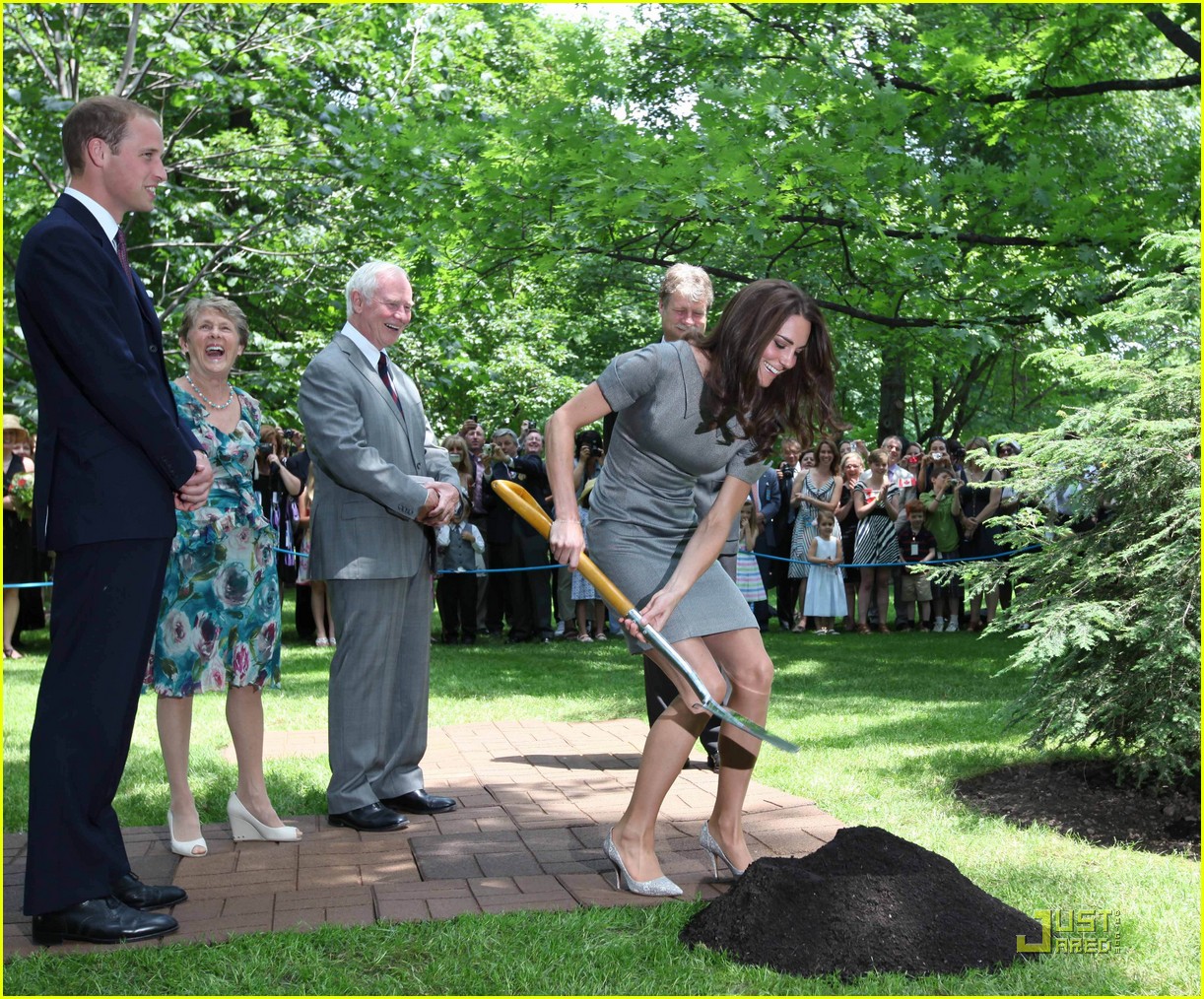 Prince William & Kate: Tree Planting Ceremony!: Photo 2557222 | Kate ...