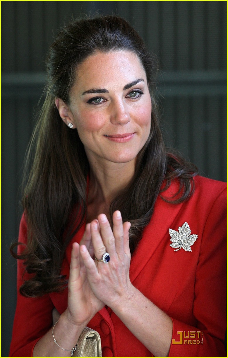 Prince William & Kate Visit the Calgary Zoo: Photo 2558860 | Kate ...