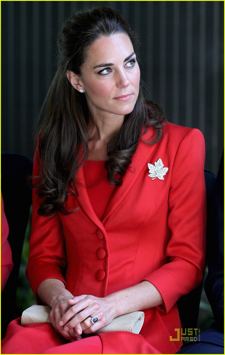Prince William & Kate Visit the Calgary Zoo: Photo 2558871 | Kate ...