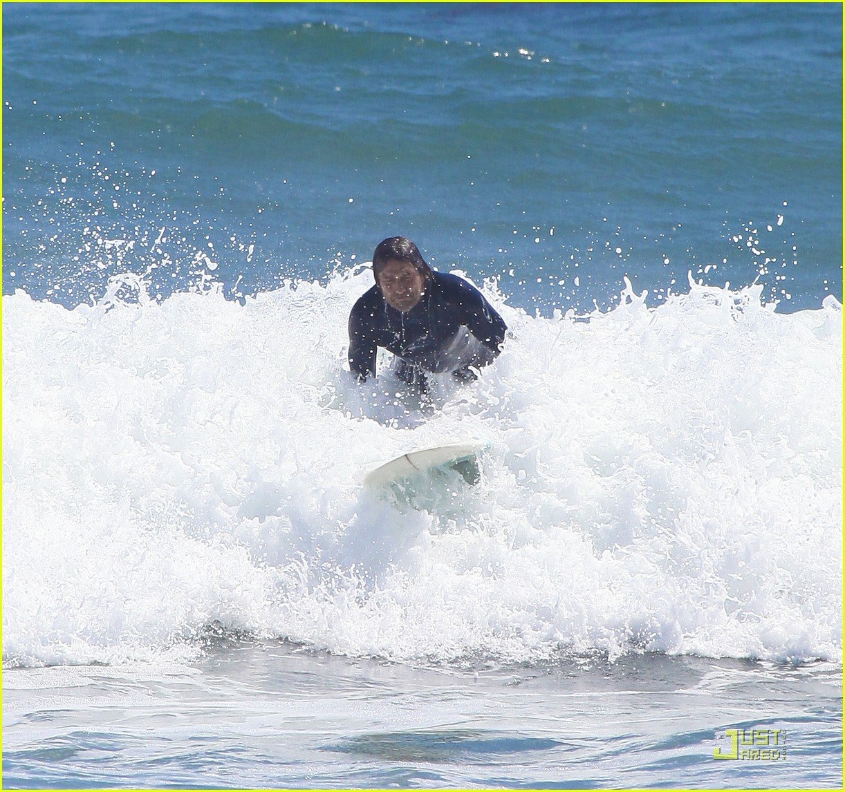 Gerard Butler: Morning Coffee & Afternoon Surfing!: Photo 2570183 ...