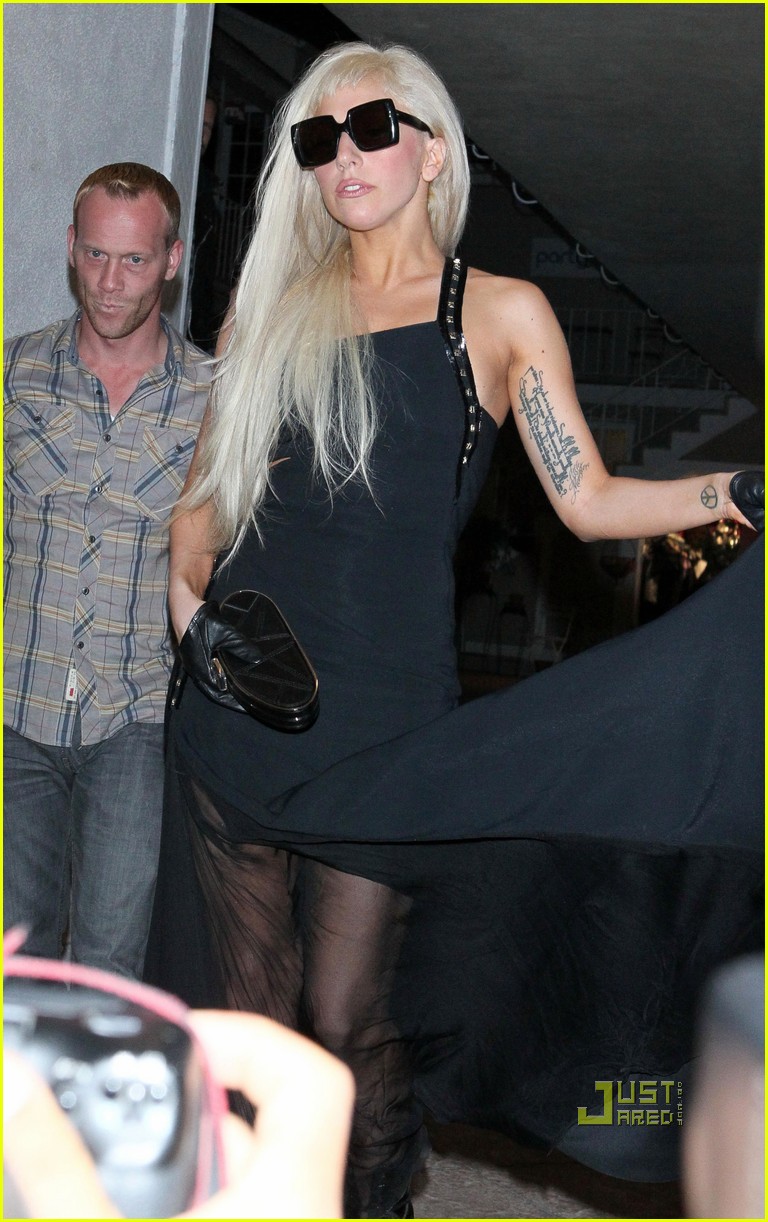 Lady Gaga: Late Night Recording Session: Photo 2569773 | Lady Gaga ...