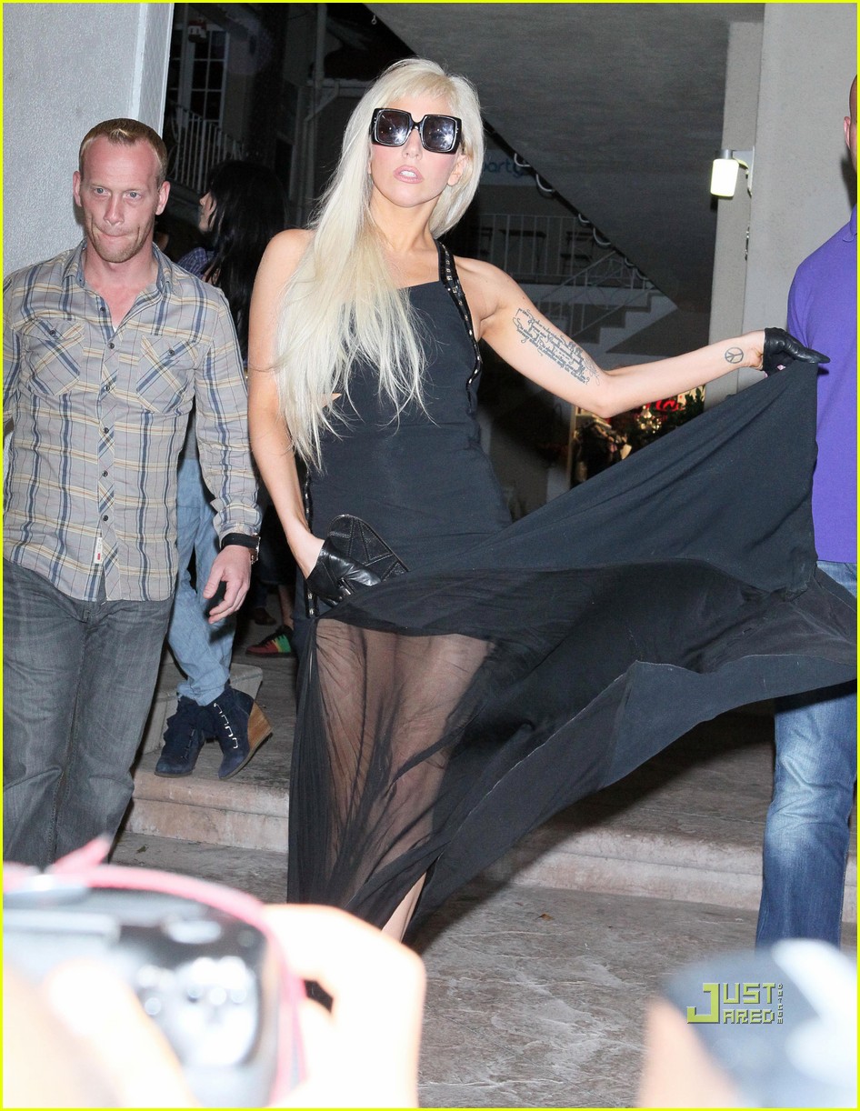 Lady Gaga: Late Night Recording Session: Photo 2569776 | Lady Gaga ...