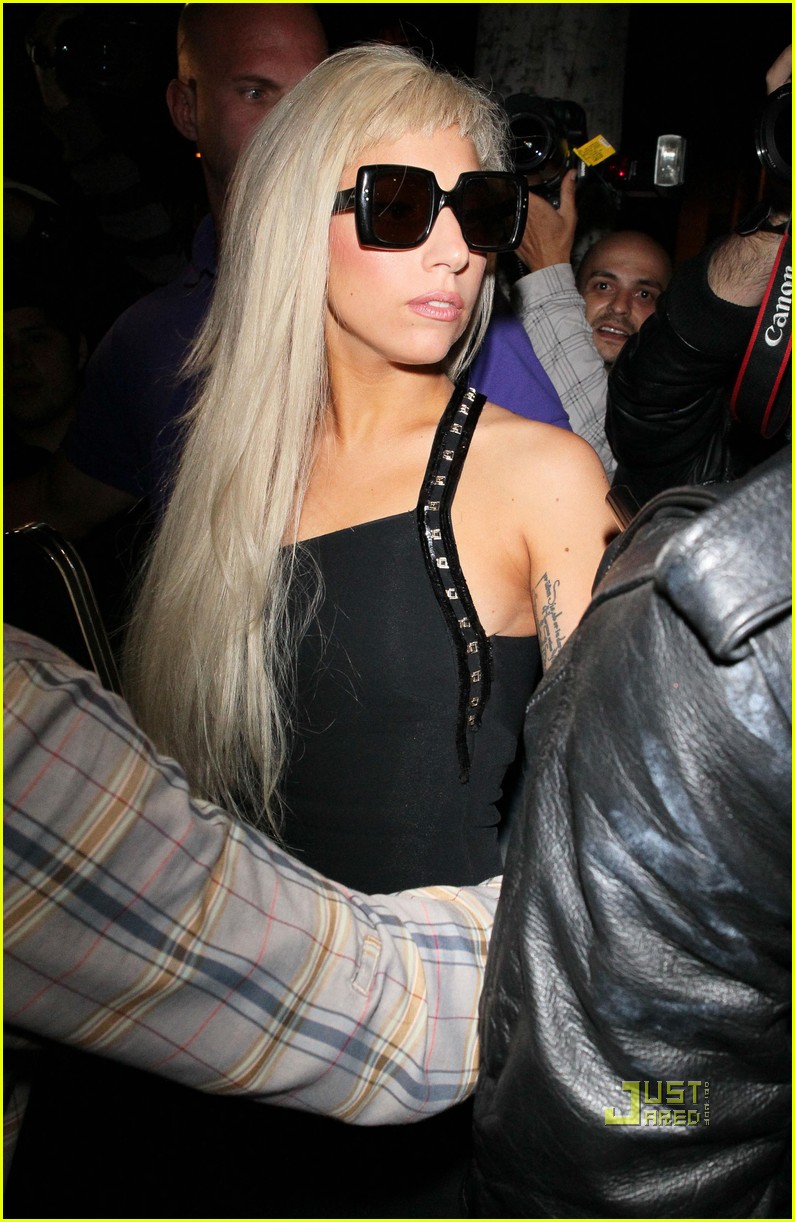 Lady Gaga: Late Night Recording Session: Photo 2569777 | Lady Gaga ...