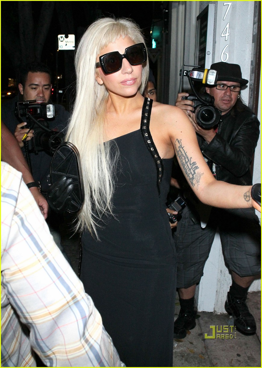 Lady Gaga: Late Night Recording Session: Photo 2569789 | Lady Gaga ...