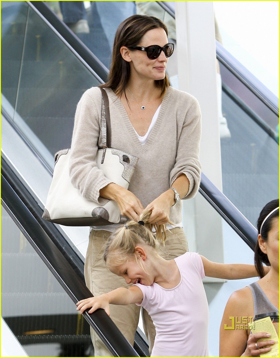 Photo: jennifer garner violet ballet class 12 | Photo 2569803 | Just Jared