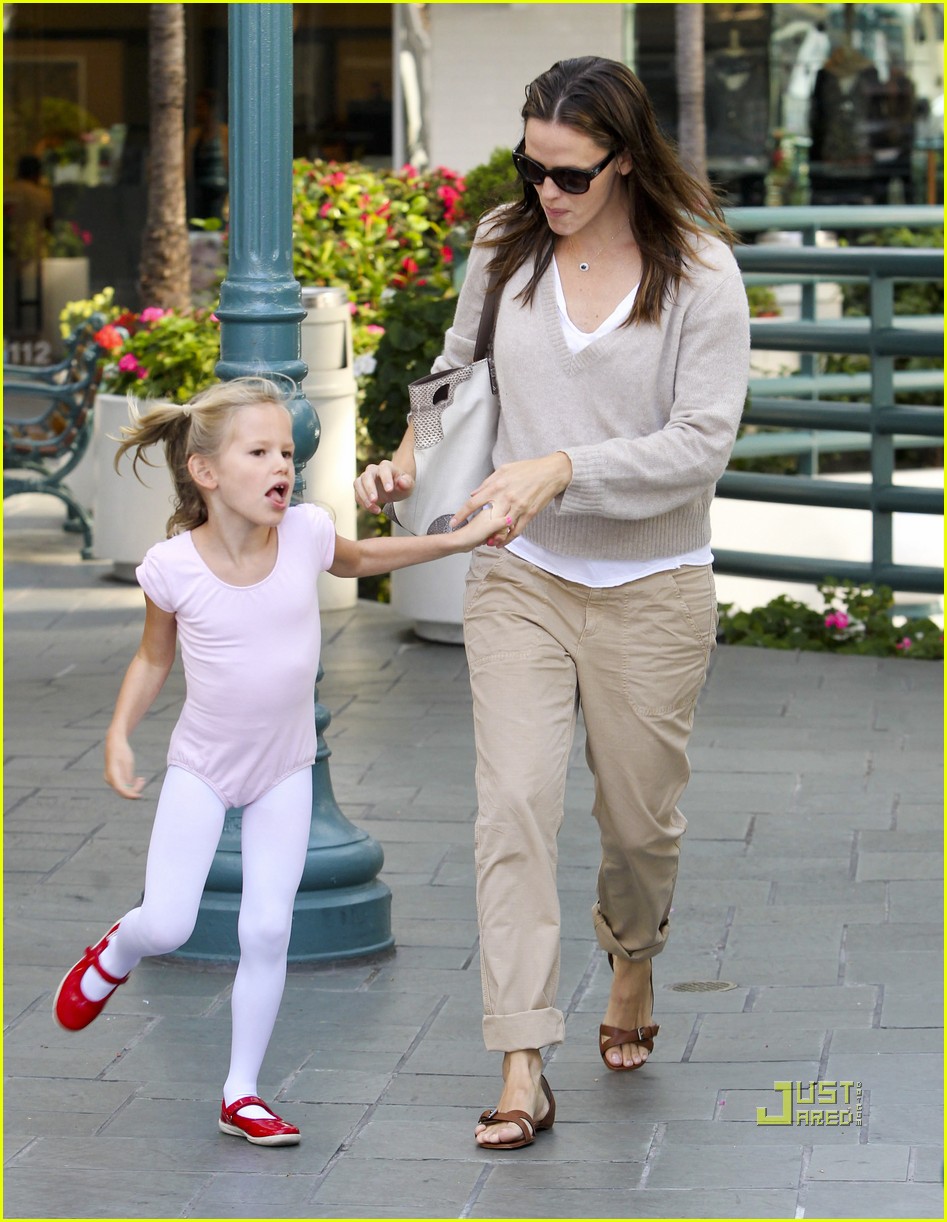 Photo: jennifer garner violet ballet class 15 | Photo 2569806 | Just ...