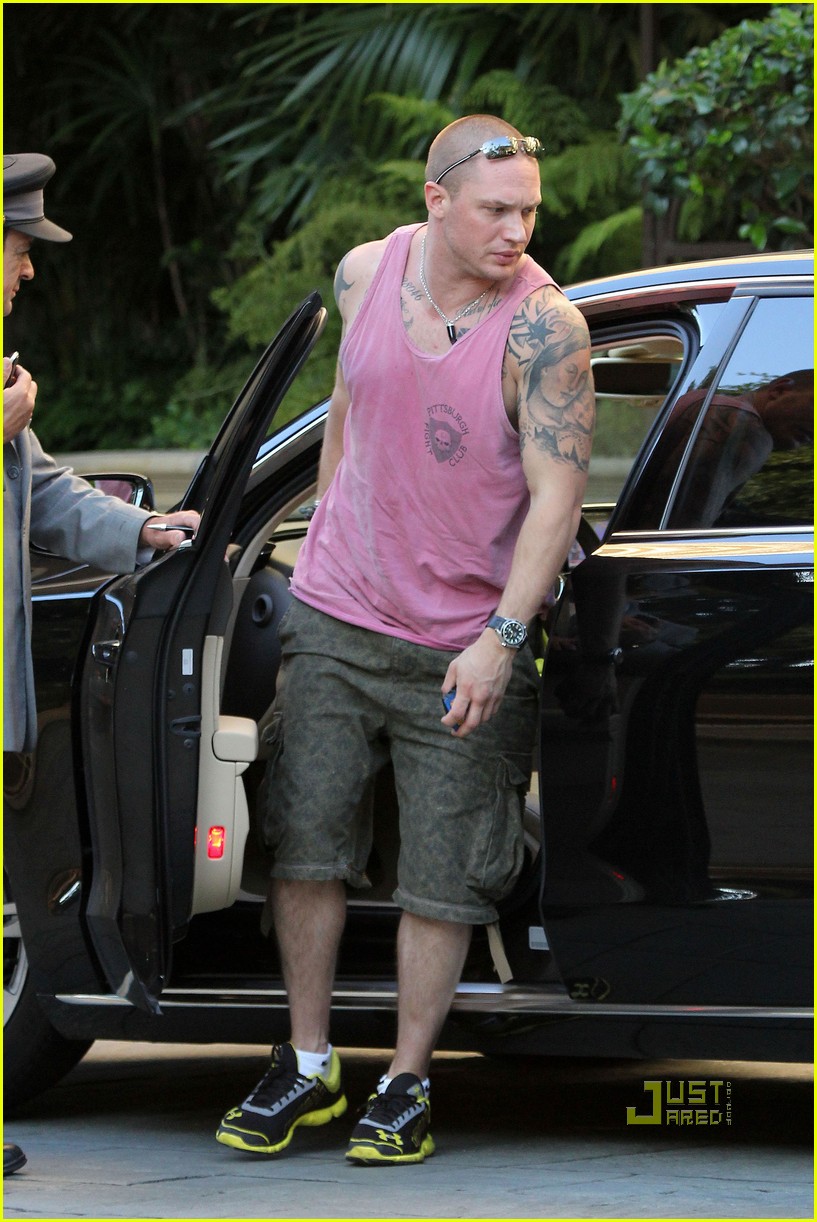 Tom Hardy: Grove with a Guy Friend!: Photo 2572374 | Tom Hardy Photos ...