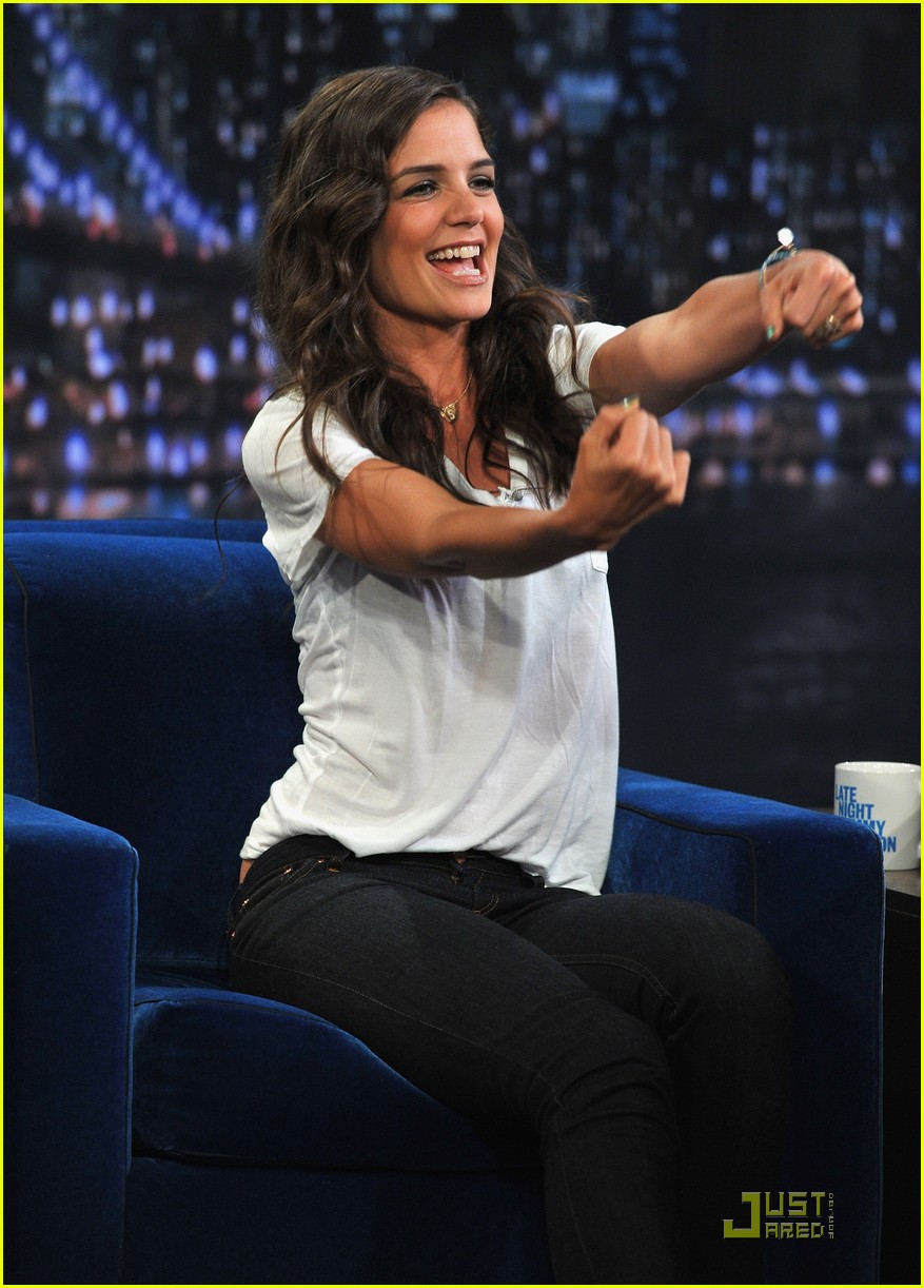 Katie Holmes Plays Pictionary on 'Jimmy Fallon': Photo 2568683 | Jimmy ...