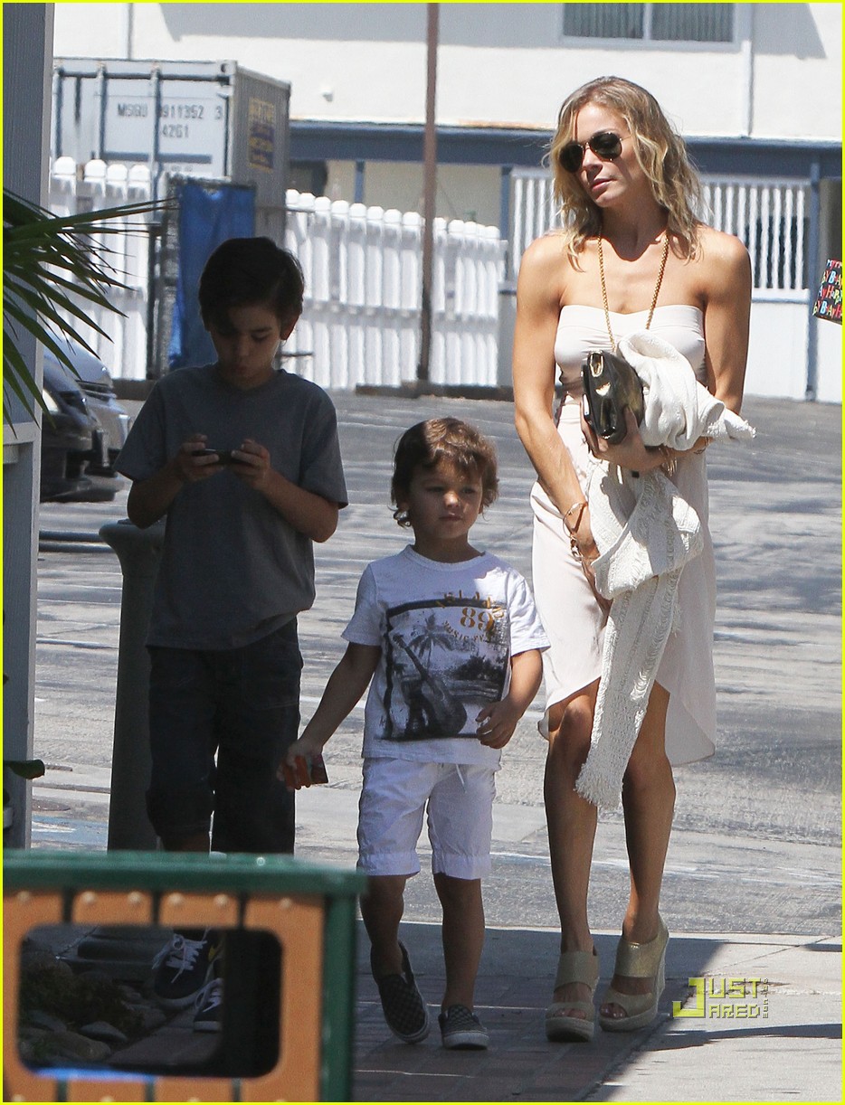 LeAnn Rimes: Moonshadows in Malibu!: Photo 2574669 | Brandi Glanville ...