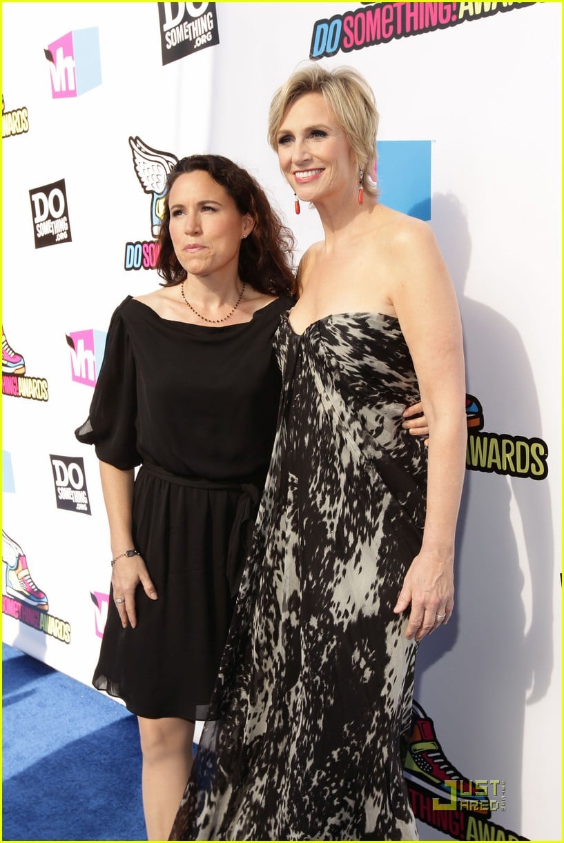 Jane Lynch: Glee Sing-A-Long with the Family!: Photo 2570847 | Jane ...