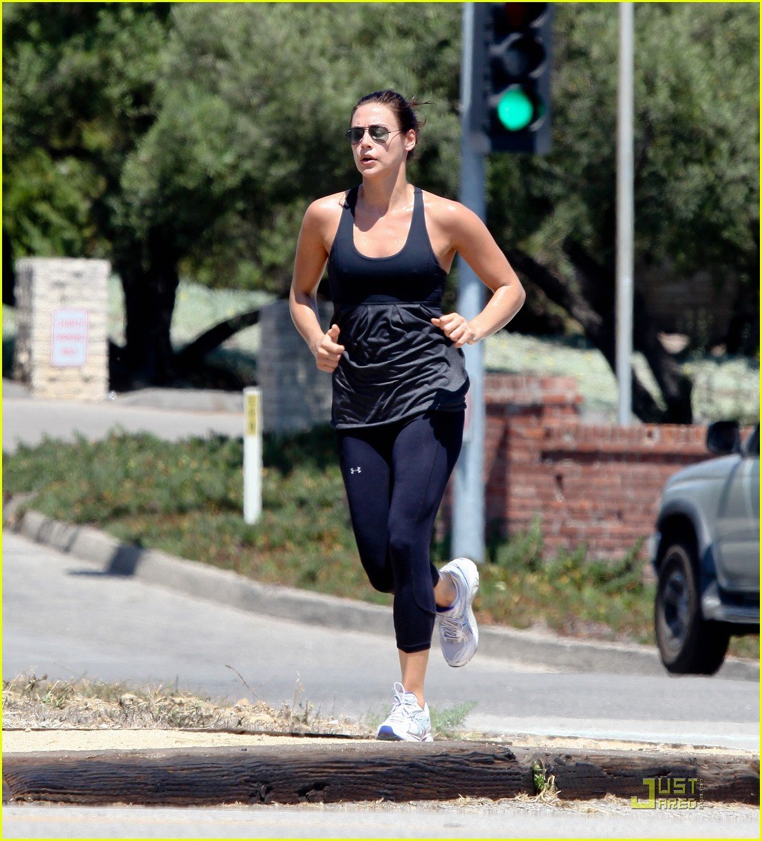 Sean Penn: Shirtless Jogging with Shannon Costello!: Photo 2574286 ...