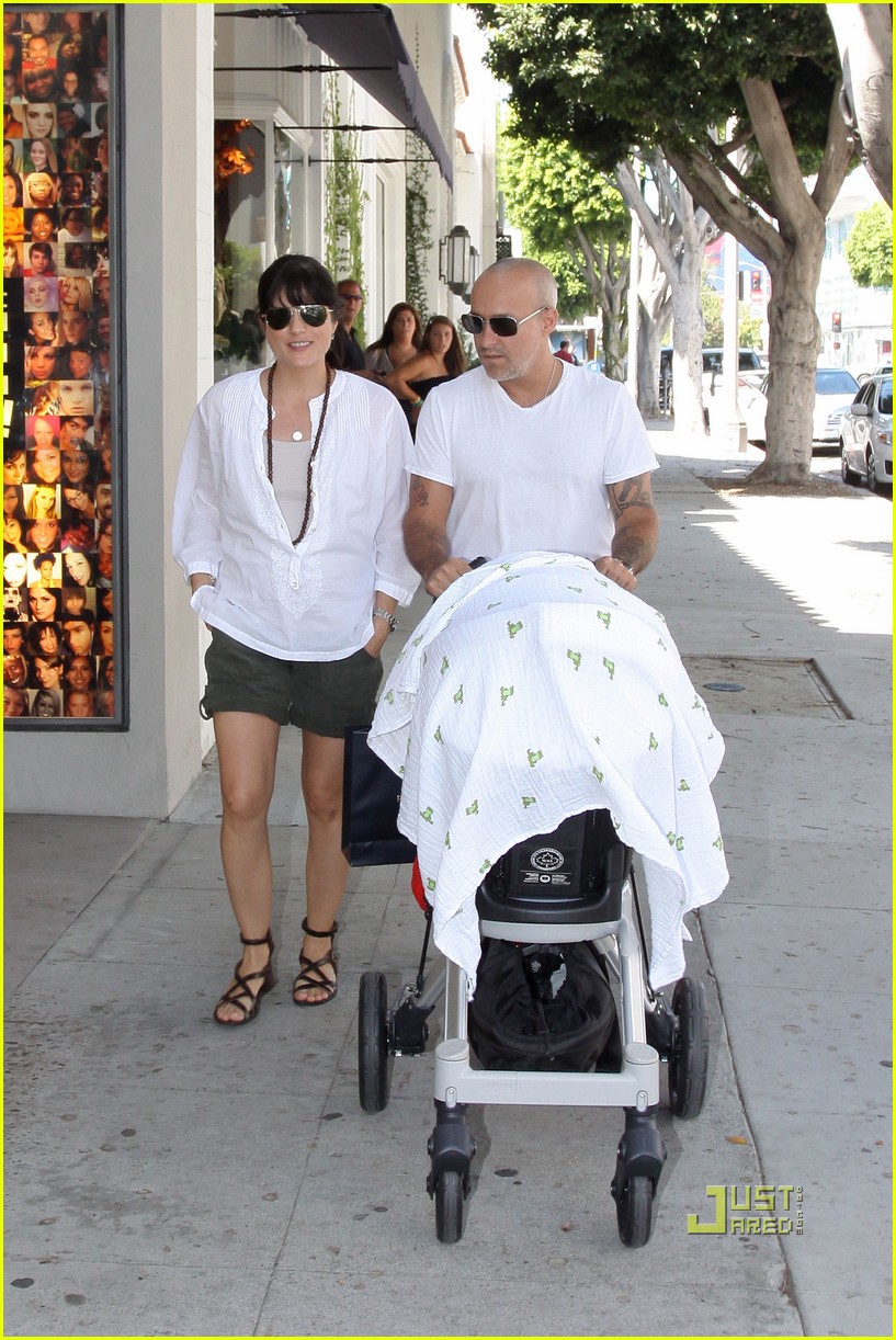 Selma Blair & Jason Bleick: Shopping with Baby Arthur!: Photo 2574639 ...