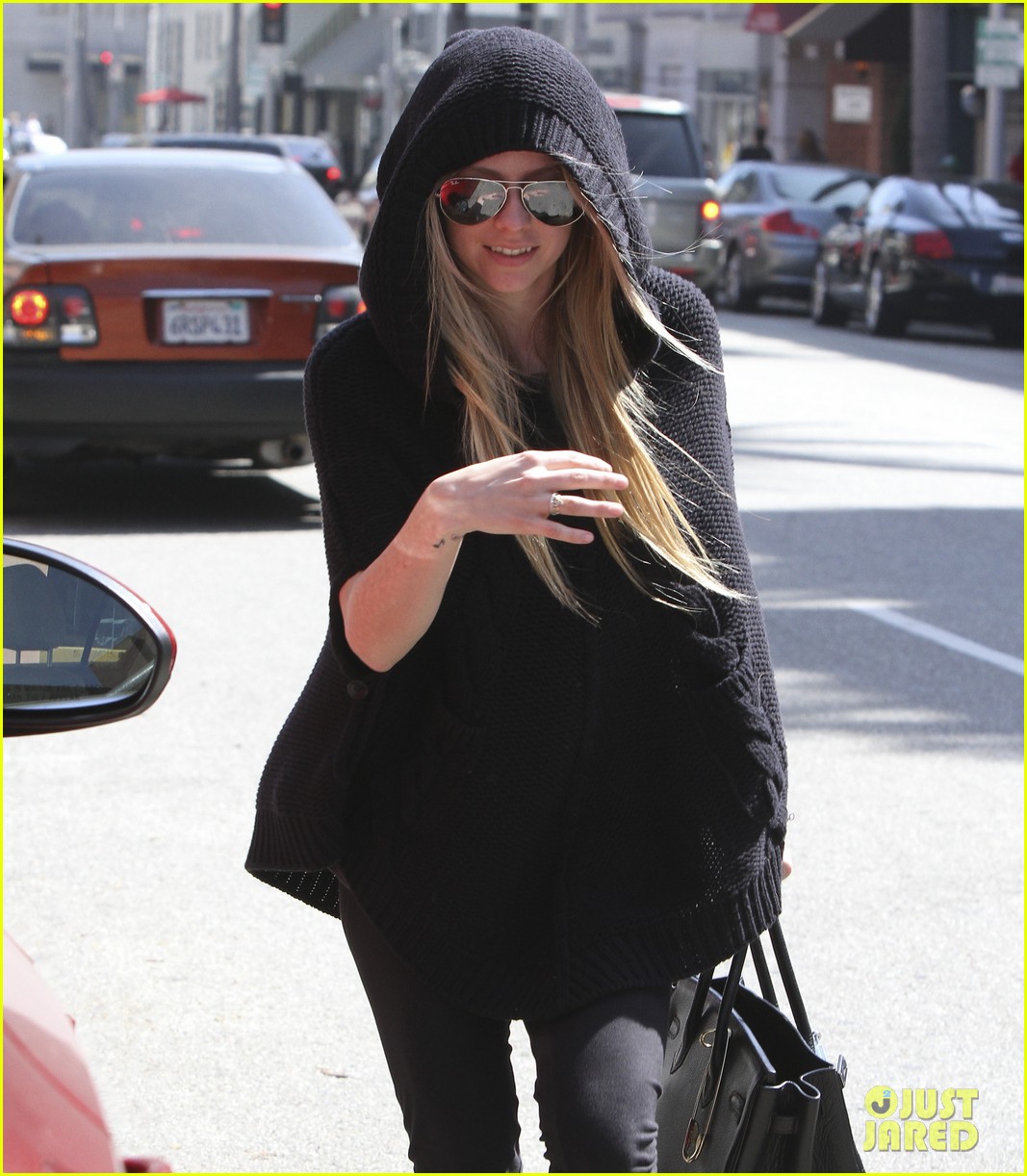 Avril Lavigne: Golden Birthday!: Photo 2585209 | Avril Lavigne Pictures ...