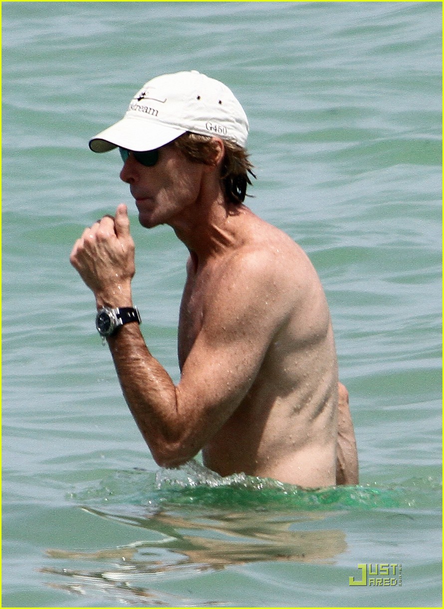 Michael Bay: Shirtless in Miami!: Photo 2576879 | Michael Bay ...
