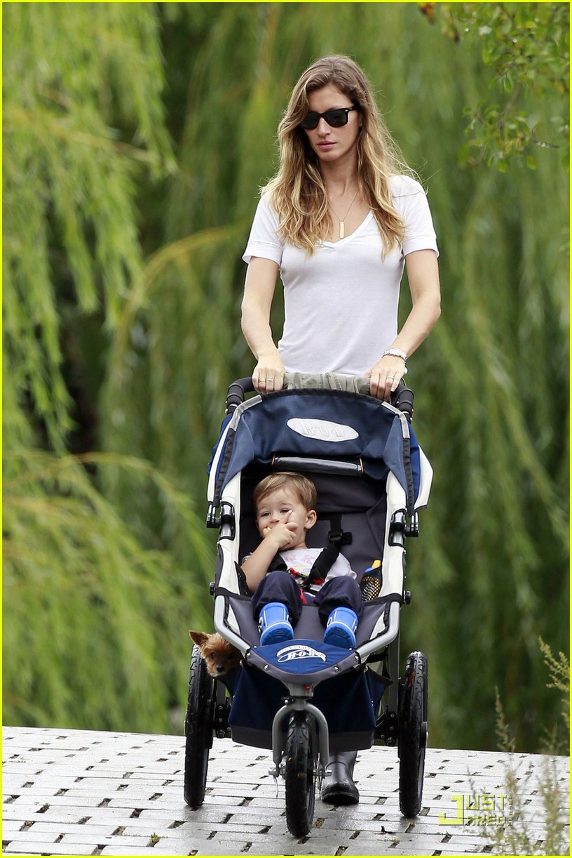 Gisele Bundchen & Benjamin Check Out Boston's Riverfront: Photo 2583553 ...