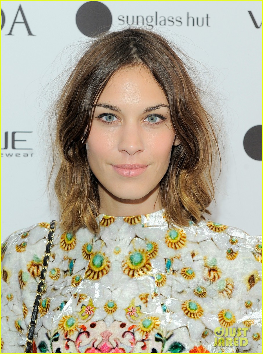 Alexa Chung Parents Chinese