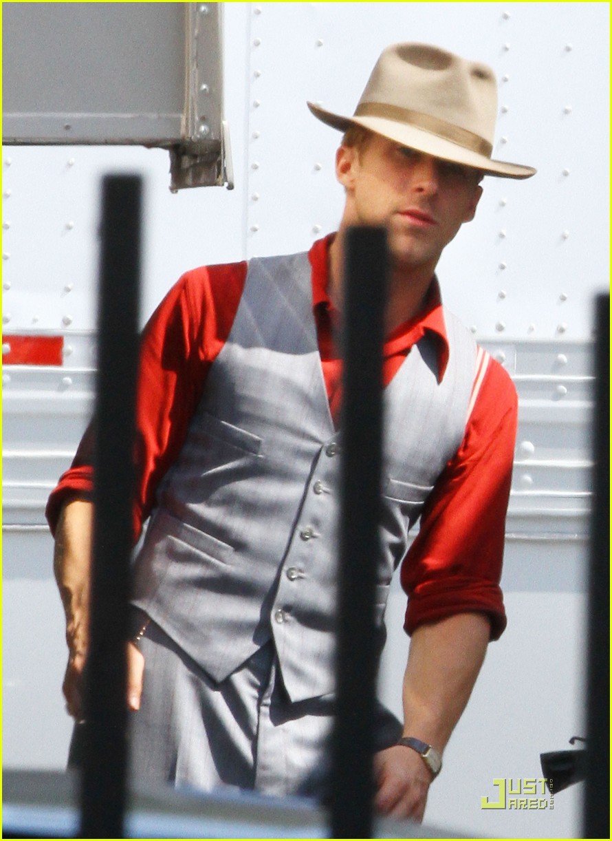 Ryan Gosling: 'The Gangster Squad' Set!: Photo 2579887 | Josh Brolin ...
