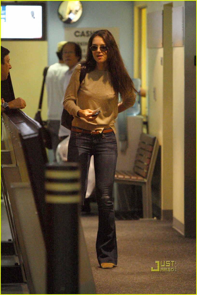 Katie Holmes: Doctor's Office Visit: Photo 2584270 | Katie Holmes ...