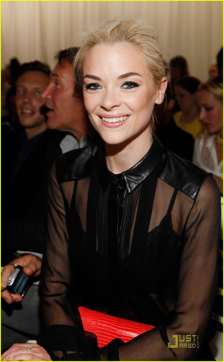 Lea Michele & Jaime King Catch Jason Wu's Fashion Show: Photo 2578100 ...