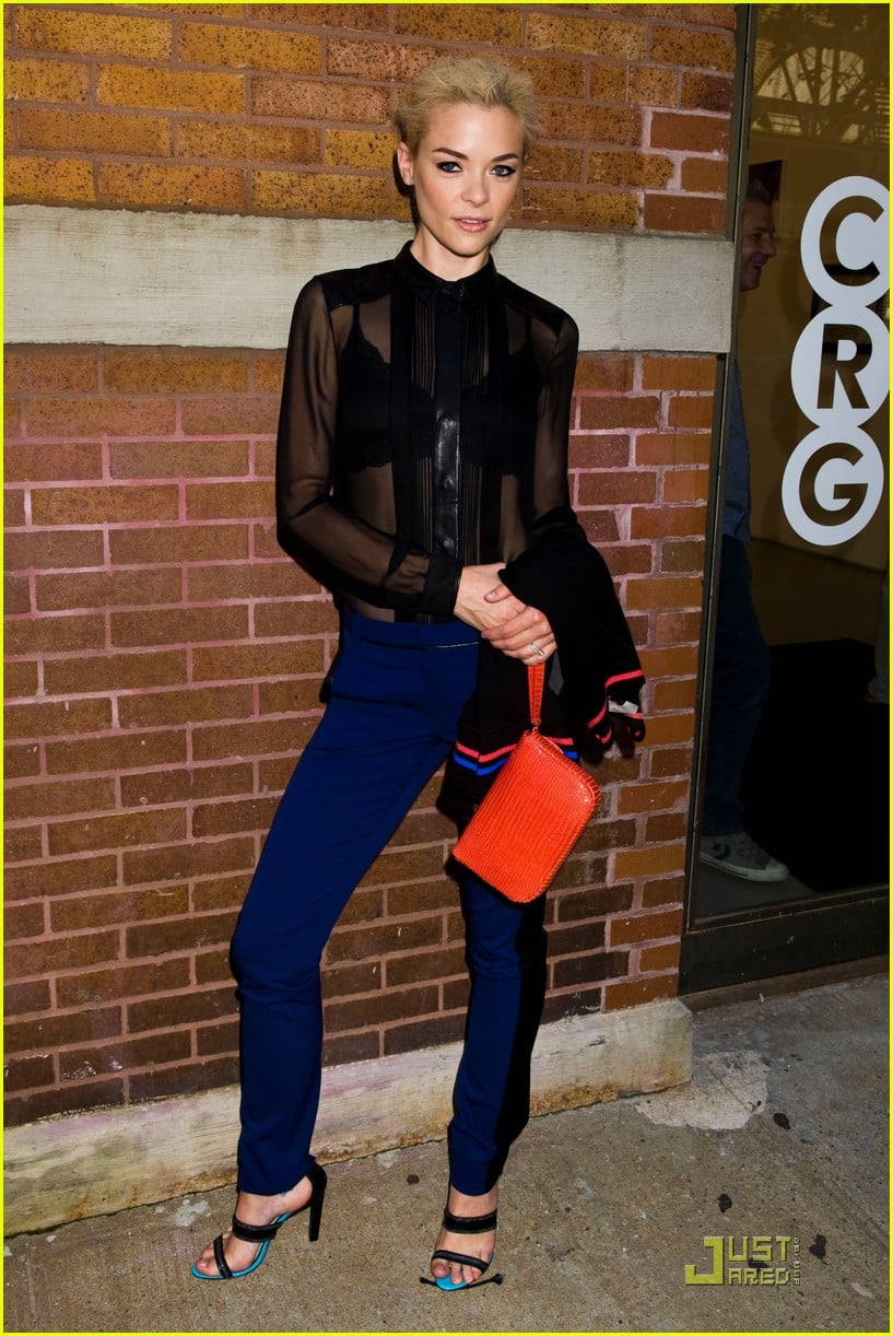 Lea Michele & Jaime King Catch Jason Wu's Fashion Show: Photo 2578123 ...