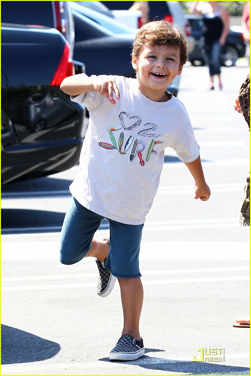 LeAnn Rimes: Family Fun Day with Eddie Cibrian, Mason, & Jake!: Photo ...