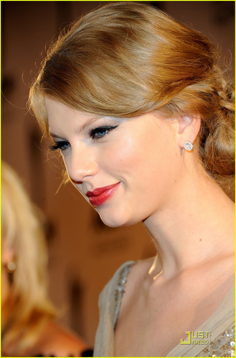 Taylor Swift: ACM Honors Award Recipient!: Photo 2582083 | Taylor Swift ...