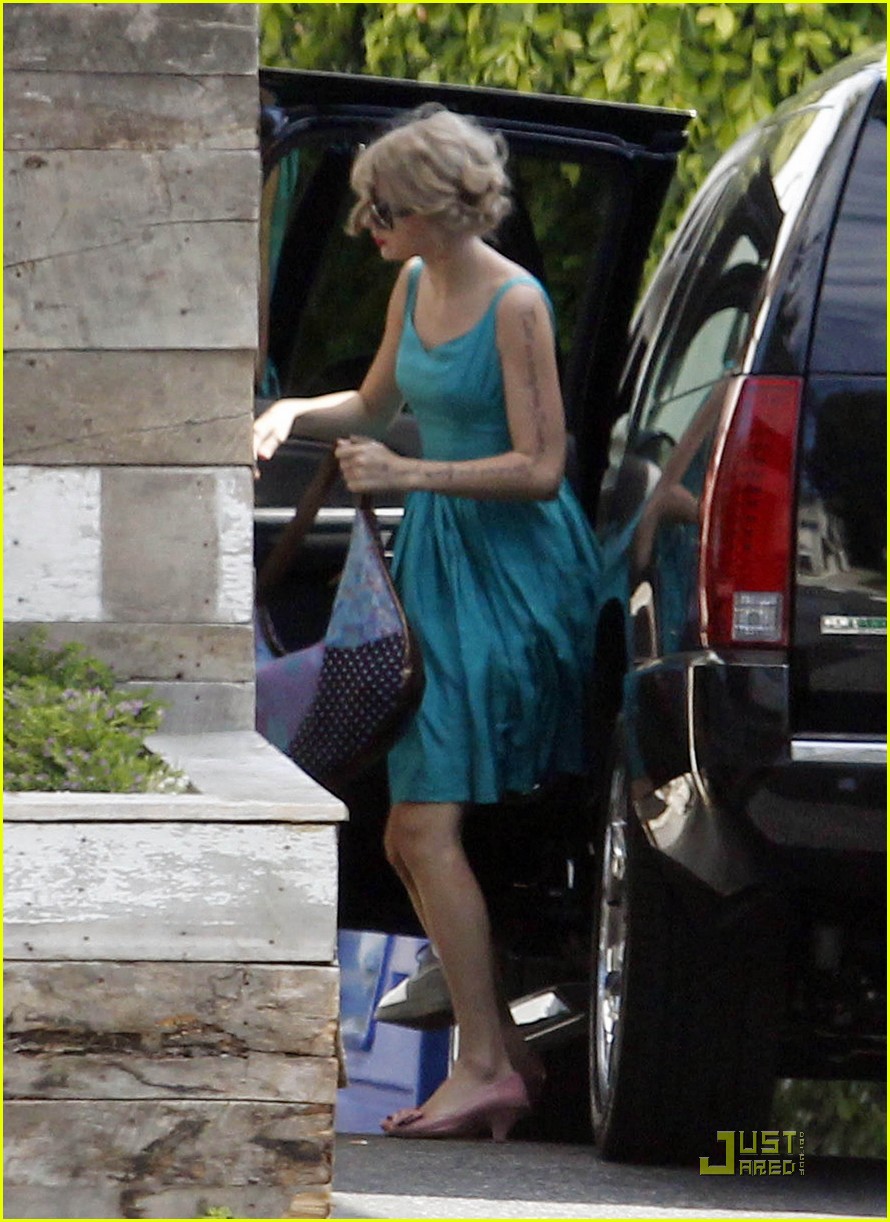 Taylor Swift: 'YouTube Presents' Interview!: Photo 2576899 | Taylor ...